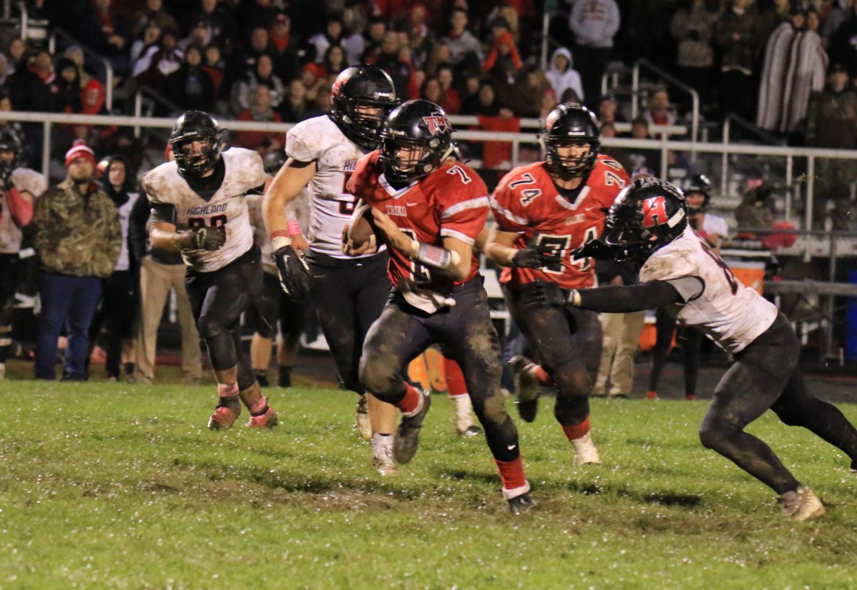 Triad Football Drops First Game Of Season To Bulldogs – The Troy Times ...