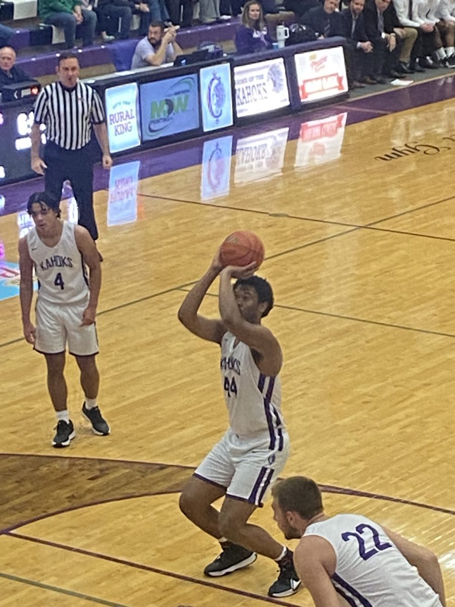 Collinsville uses defense to subdue Mater Dei – The Troy Times Tribune