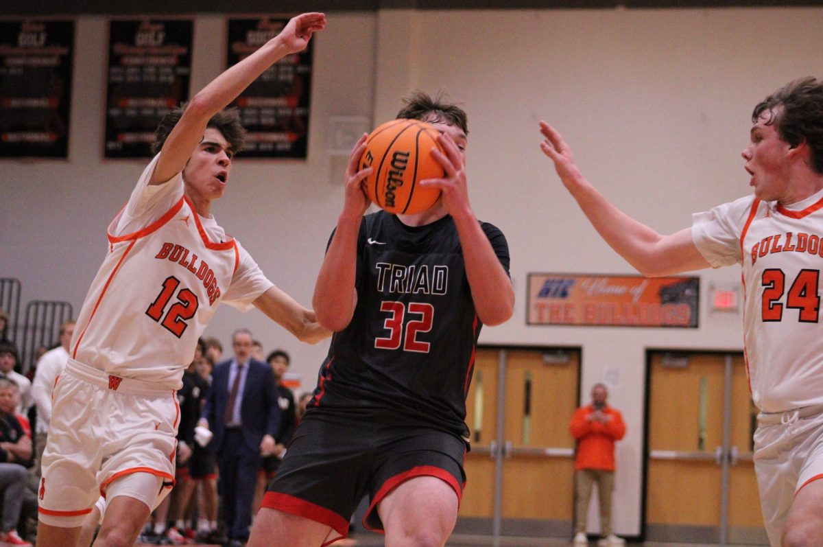 Knights three-peat at Litchfield Invite – The Troy Times Tribune